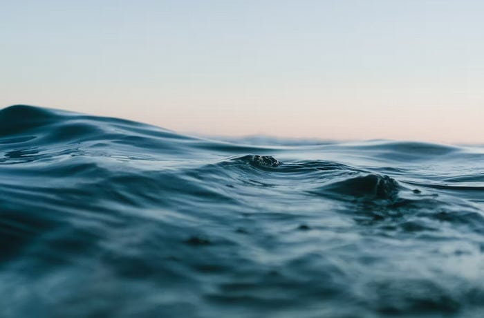 Pros and Cons of Wave Energy